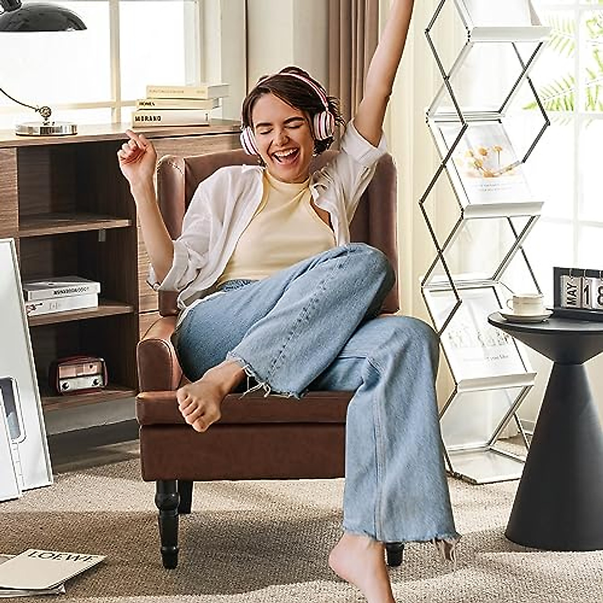 LOVSPATIO Faux Leather Accent Chair, Mid-Century Upholstered Living Room Chairs, Comfy Single Recliner Sofa with Arm and Wood Legs for Bedroom Waiting Room Office - Brown