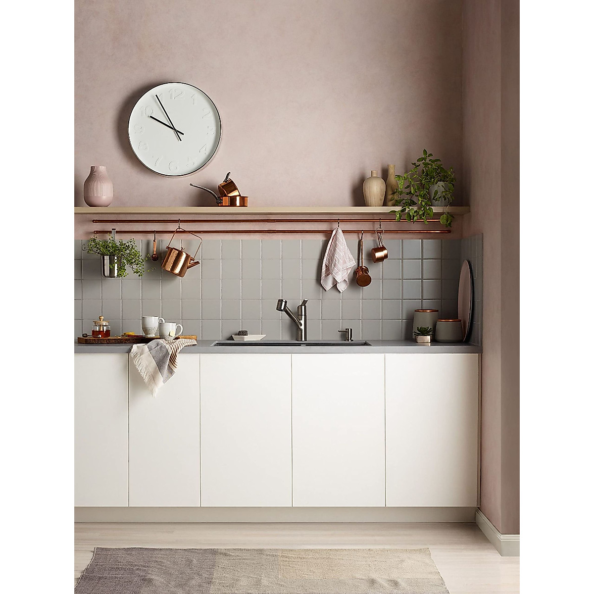 Moen Sombra Spot Resist Stainless Single-Handle Pull-Out Sprayer Kitchen Faucet with Soap Dispenser and Power Clean, 87701SRS