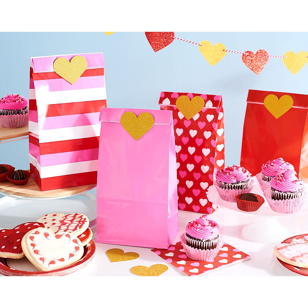 American Greetings 10.375" Valentine's Day Goodie Bags, Hearts and Stripes (16-Bags)