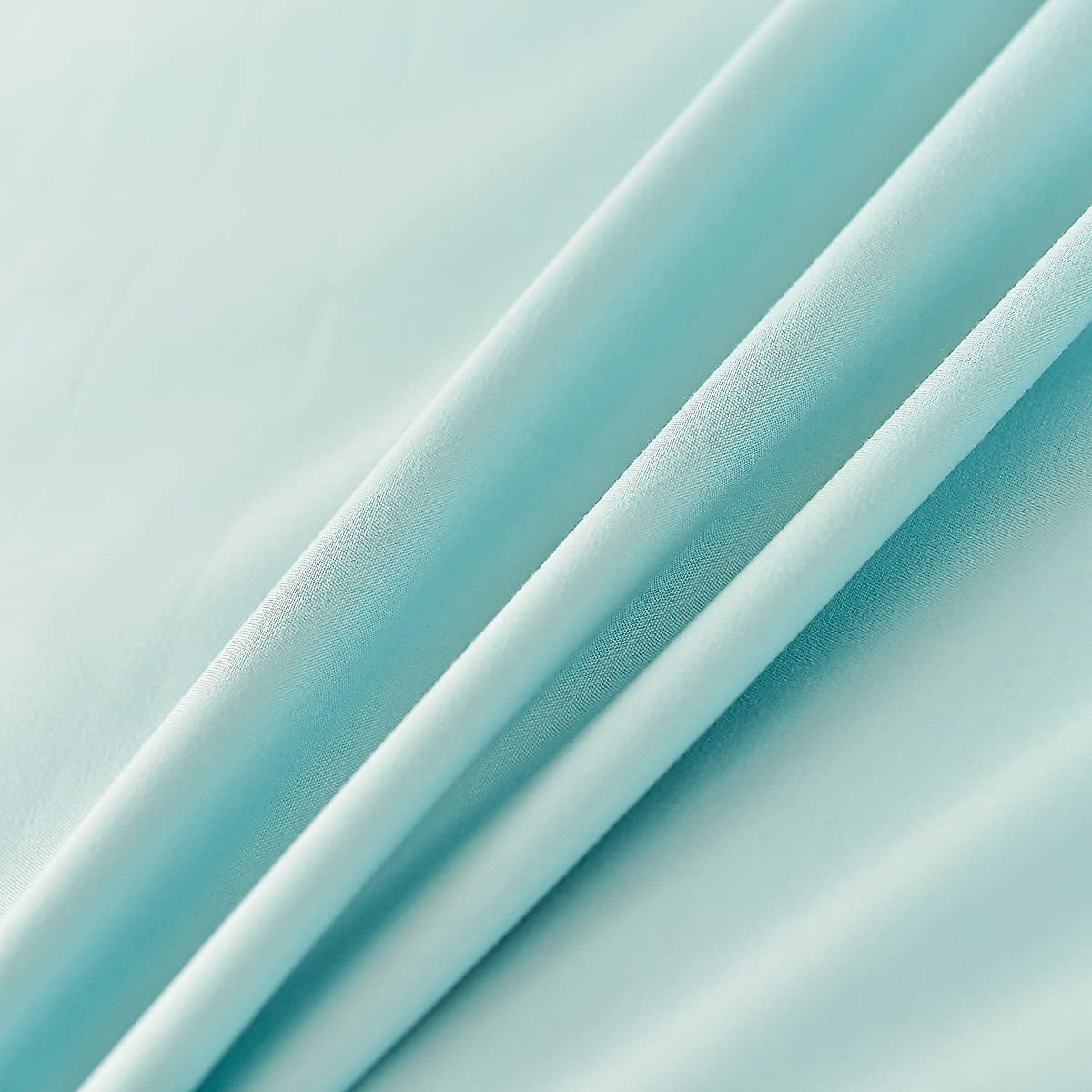 Colourful Snail Duvet Cover 2 Piece Set, Ultra Soft Double Brushed Microfiber Comforter Cover with Zipper Closure and Corner Ties, Twin, Light Blue (Comforter Not Included)