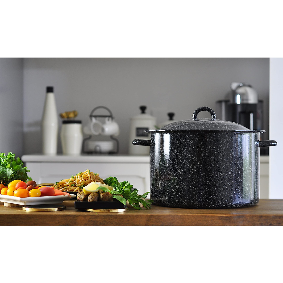 Mirro 7.75Qt Traditional Vintage Style Black Speckled Enamel Stock Pot with Lid