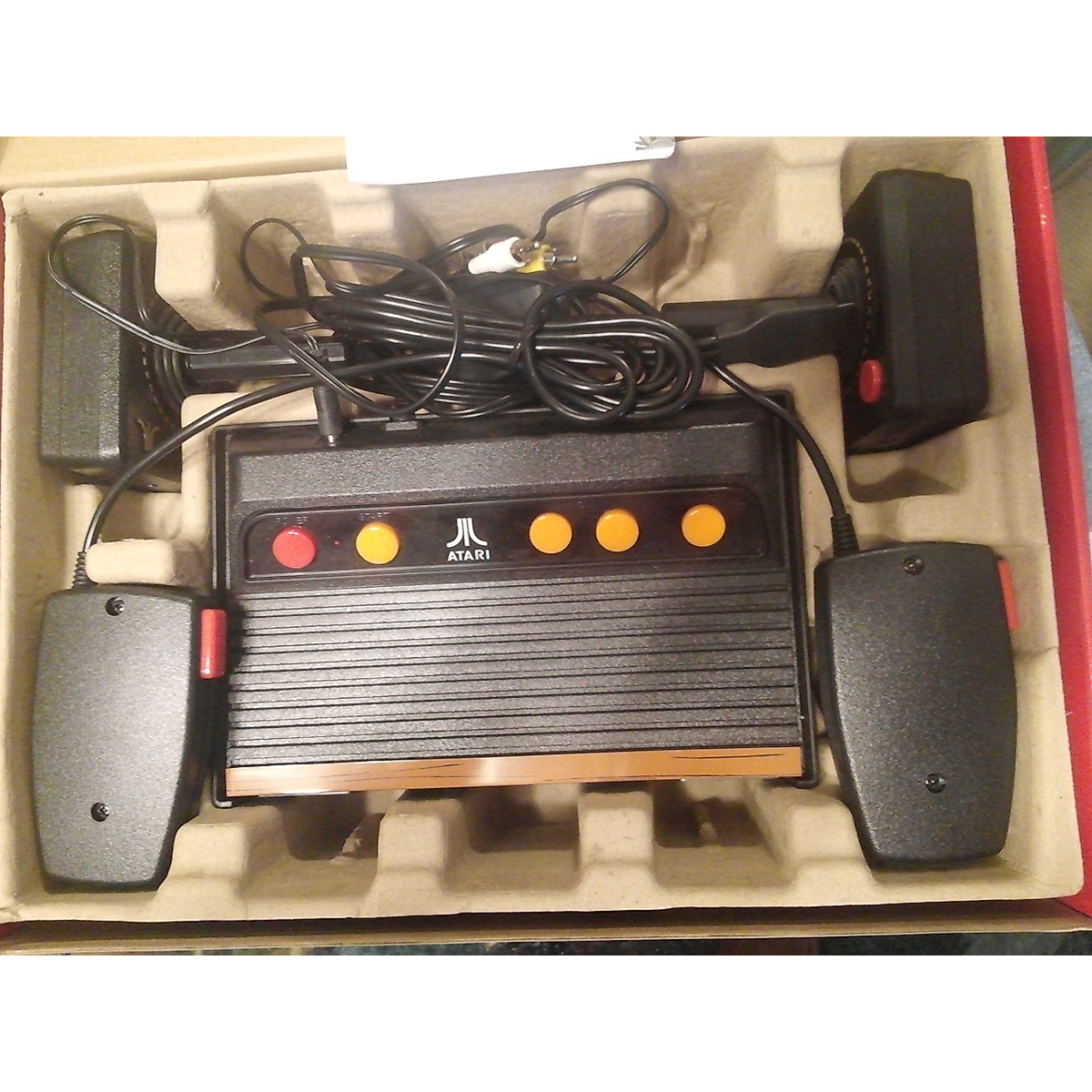 Atari Flashback 6 Deluxe Collectors Edition Exclusive 100 Games Built In Plus 2 extra Classic Controllers