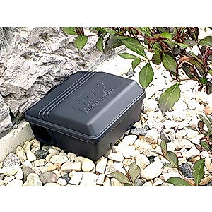 Tomcat Rodent Station, Includes 1 Rodent Station with 4 Bait Securing Rods and 1 Security Key - Fits Rat or Mouse Sized Traps (Baits & Traps Sold Separately) - Use Indoors or Outdoors