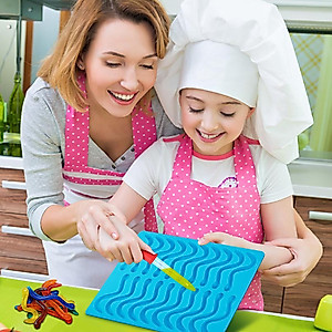 12 Pcs Liquid Droppers, Silicone and Plastic Pipettes Transfer Eyedropper with Bulb Tip for Candy Oil Kitchen Gummy Bear Making (Candy Maker Droppers)