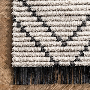 nuLOOM Carlina Geometric Shag Fringe Area Rug, 5x8, Beige