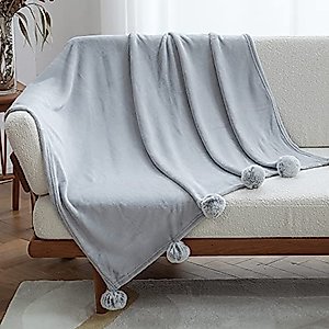 Amélie Home Fleece with Pom Pom Fringe,Light Grey,60"x 80"