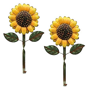 2 PCS Vintage Metal Sunflower Hooks Keys Aprons Kitchen Wall Hangers Wall Decor Rustic Metal Wall Hook Accessories Holder for Home Entryway Office Bathroom Garden Art Decorative Yellow