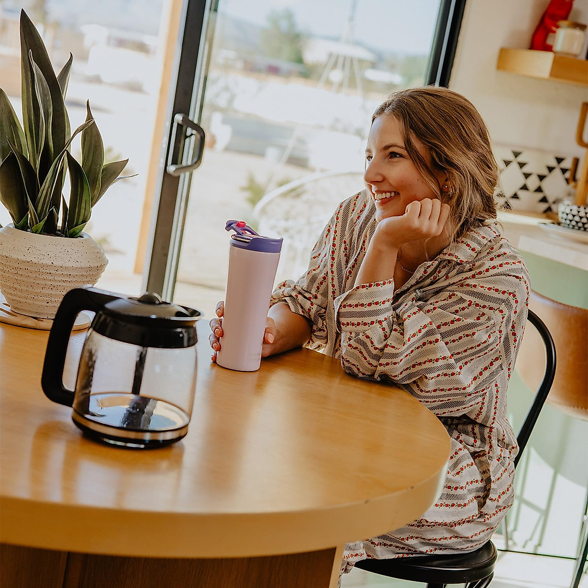 BOTTLE BOTTLE Insulated Coffee Tumblers with Dual-use Lid and Straw Double Walled Iced Travel Coffee Mug for Woman and Man 18 oz Stainless Steel Tumbler with Handle(Cherry Blossoms)