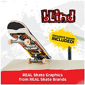 TECH DECK Performance Series, Shred Pyramid Set with Metal Rail and Exclusive Blind Fingerboard, Made with Real Wood, Kids Toy for Boys and Girls Ages 6 and up