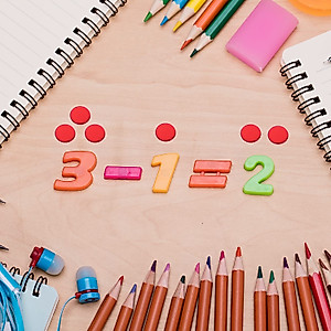 GSE Games & Sports Expert 500 Pieces 3/4-Inch Red Bingo Chips, High-Contrast Transparent Counting Chips for Bingo Games, Parties