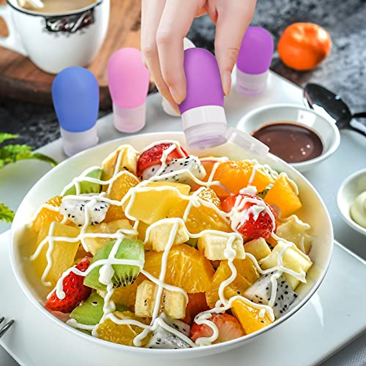 TACYKIBD 4Pcs Squeeze Salad Dressing Bottles, Portable Bulb Sauce Condiment Bottles with 2Pcs Cleaning Brush and Food Storage Condiment Bottles, Leakproof Dressing to Go for Lunch (1.3oz, 38ML)