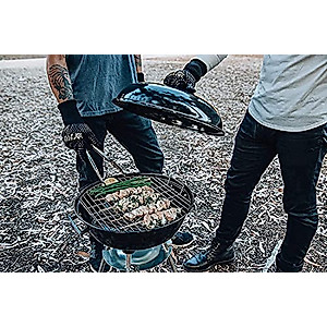 BBQ Gloves for Grilling by GRILL TEAM SIX - Extreme Heat Gloves Resistant 932°F - Perfect for Oven Gloves, BBQ Gloves for Smoker, Smoker, Cooking - Non-Slip Silicone Grip - Plus GT6 Hat