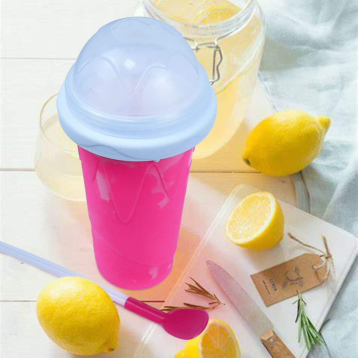 Slushie Cup Frozen Magic Cup Squeeze Cup slushy Maker Slushy Maker Cup DIY Homemade Smoothie Cups Travel Portable Double Layer Slushie Cup for Children and Family (R+G)