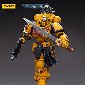 JOYTOY 1/18 Warhammer 40,000 Action Figure Imperial Fists Lieutenant with Power Sword Collection Model (4.8 inch)
