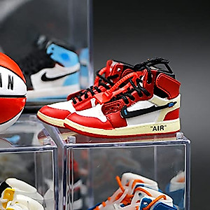 IMPORTUNK 1 pair ONLY Sneaker Keychain Jordan Retro 1 shoes Bulls star for mens and women Jordan's