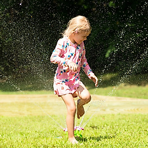 Melissa & Doug Sunny Patch Pretty Petals Flower Sprinkler Toy With Hose Attachment for 3+ years