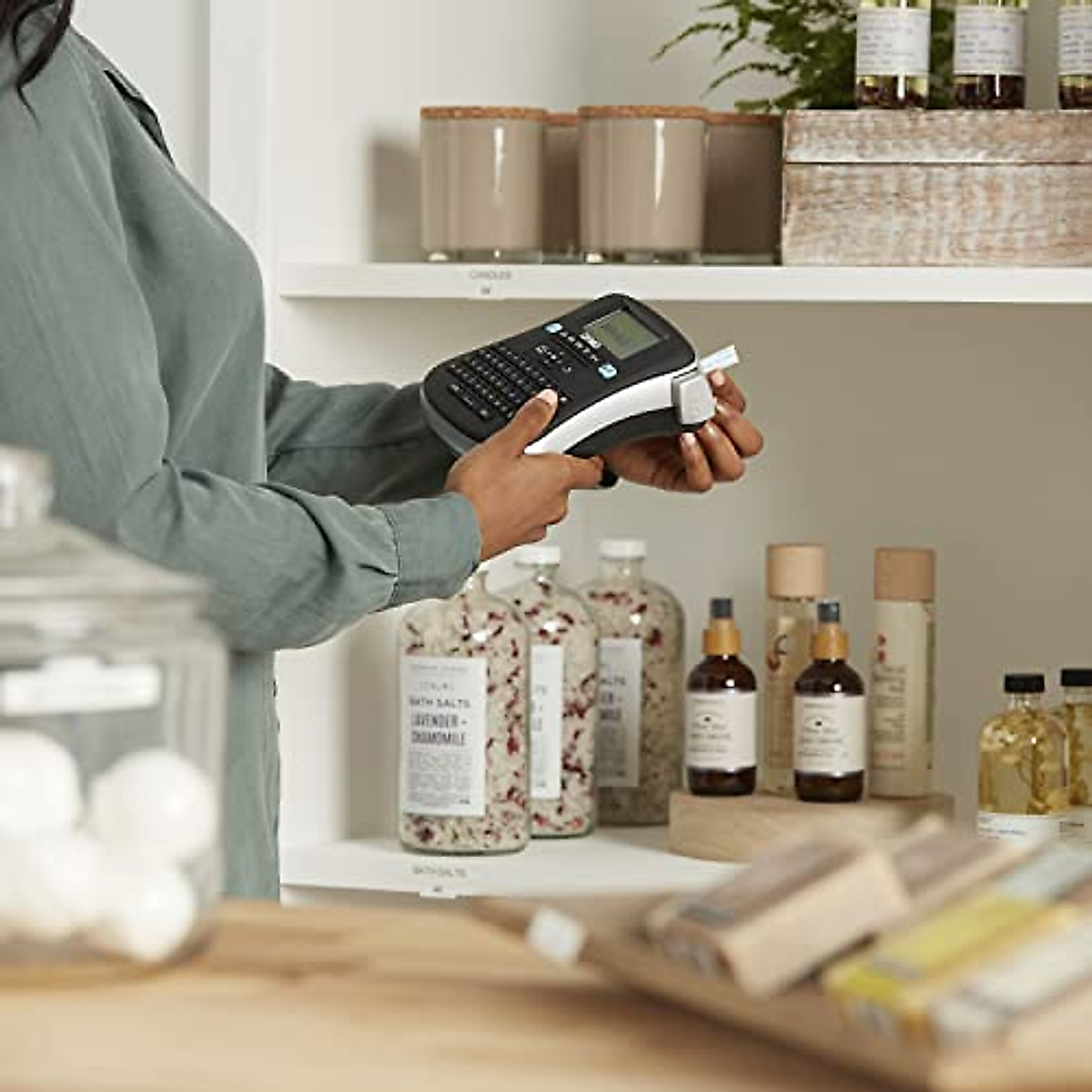 Dymo S0784440 Label Manager 210D Label Maker QWERTY Keyboard - Black/Clear