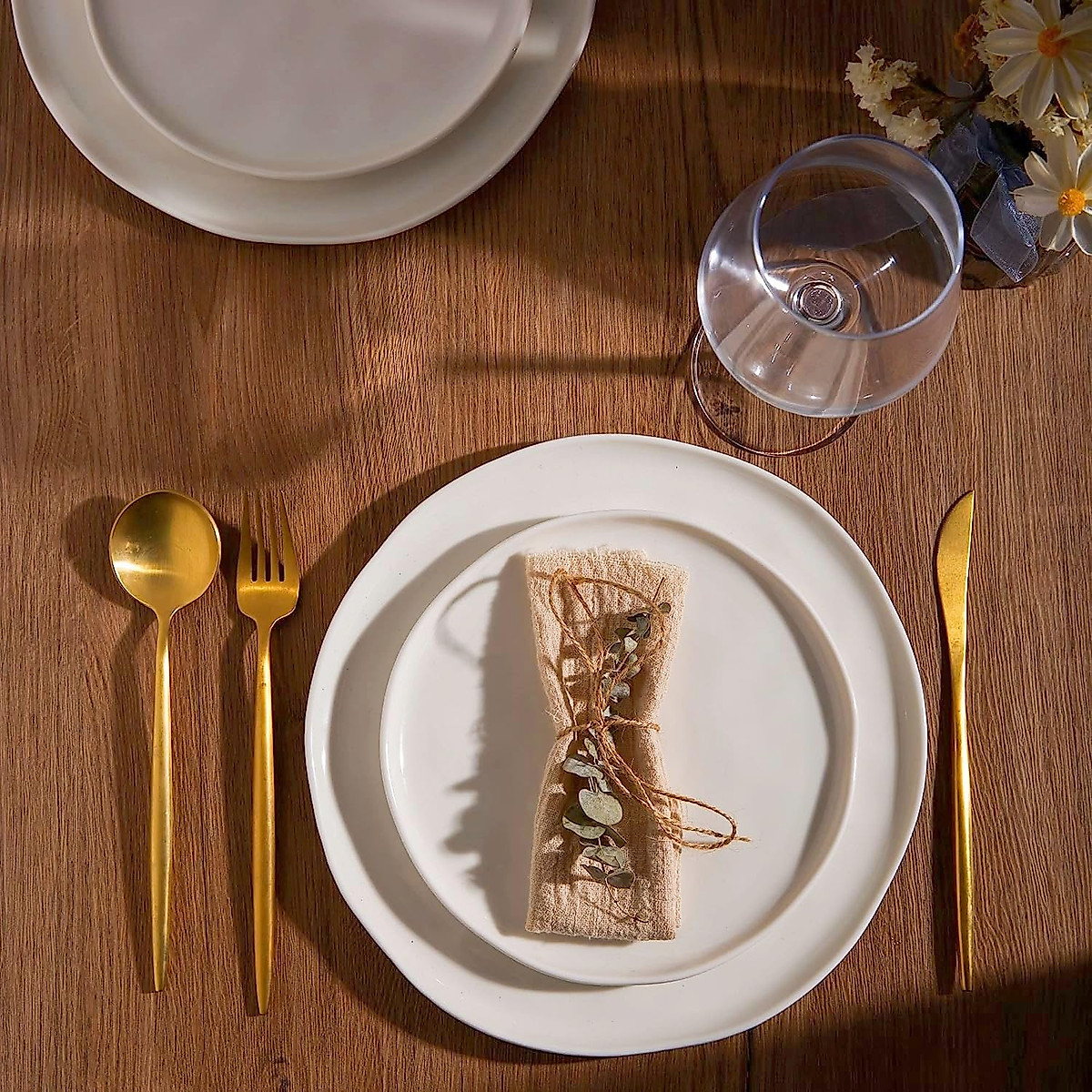 LERATIO Dinner Plates,10.5 inch Ceramic Plates Set of 6,Porcelain Plates for kitchen with Wavy Edge,Microwave & Dishwasher & Oven Safe,Light Weight & Scratch Resistant Sevring Dish-White