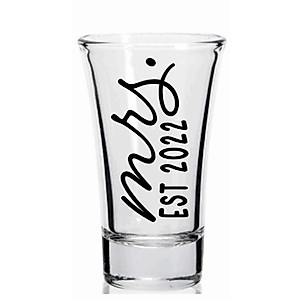 Mr. and Mrs. Est 2022 Shot Glasses Bride and Groom Shot Glasses Wedding Shot Glasses 2oz Shot Glasses Set of Two Mr. and Mrs. Engagement Present Wedding Shot Glasses | Bridal Shower Gift | Jemley