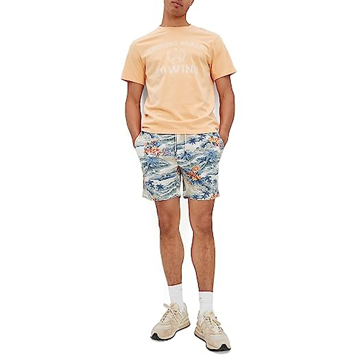 American Eagle x The Summer I Turned Pretty 5.5" Lived-in Trekker Short Multi