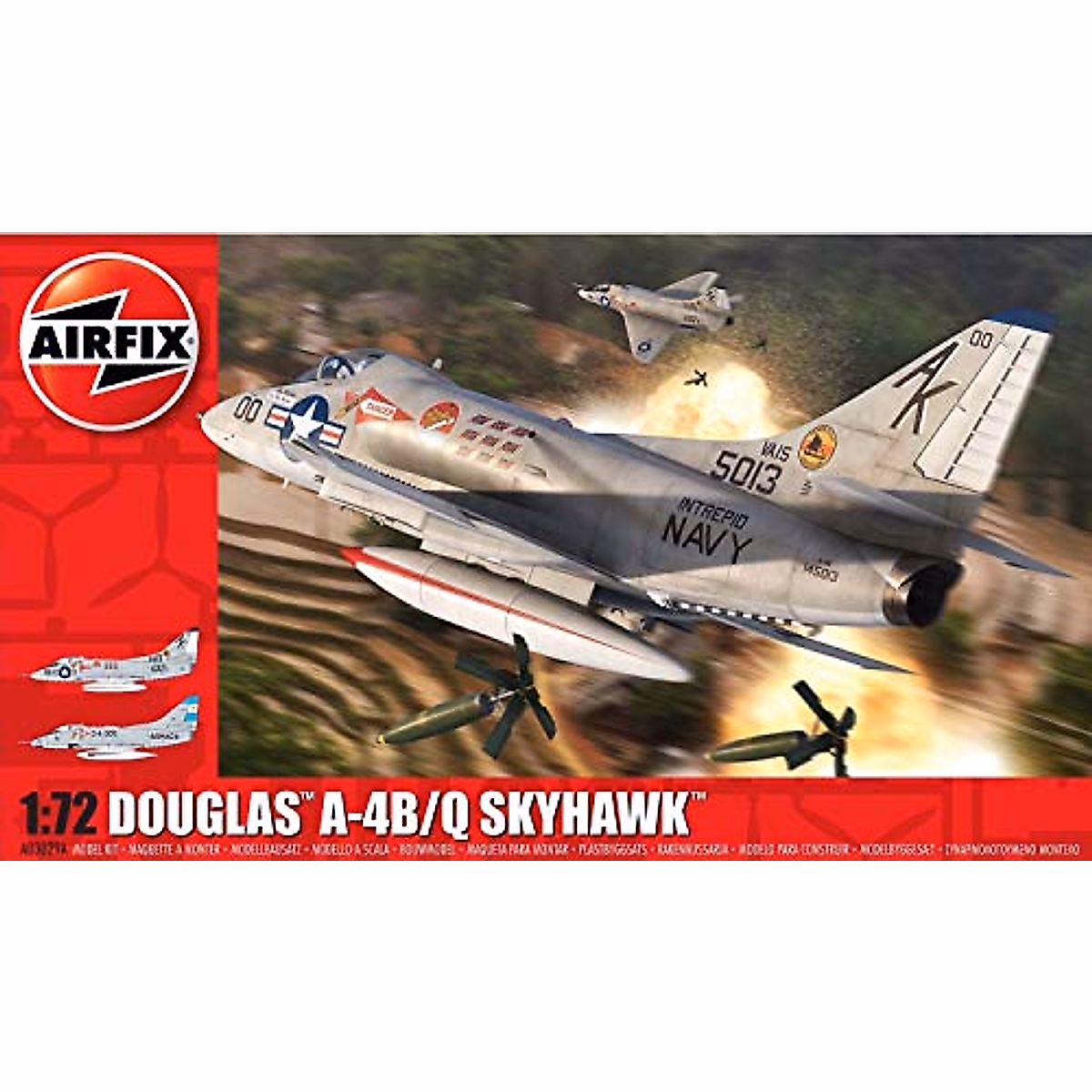 Airfix Douglas A-4B/Q Skyhawk 1:72 Vietnam War Military Aviation Plastic Model Kit A03029A, Unpainted