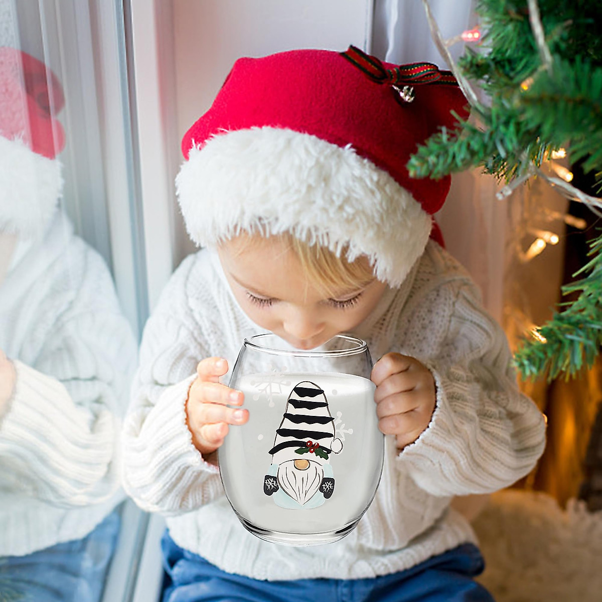 DR.DUDU Christmas Wine Glasses Cups Set of 4, Stemless Drinking Glass with Cute Christmas Gnome Designs, Clear Wine Milk Drinkware Party Gifts for Women, Men, Friends, Holiday Xmas Decorations (18oz)