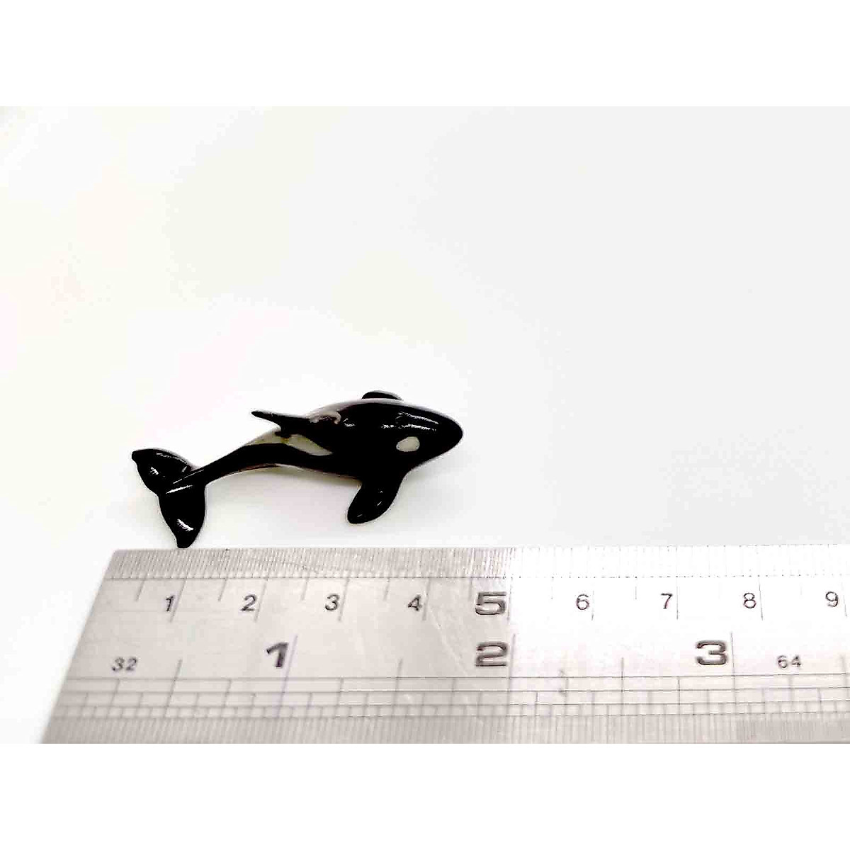 SSJSHOP Whale Orca Micro Tiny Dollhouse Figurines Ceramic Hand Painted Animals Collectible Small Gift Home Garden Decor