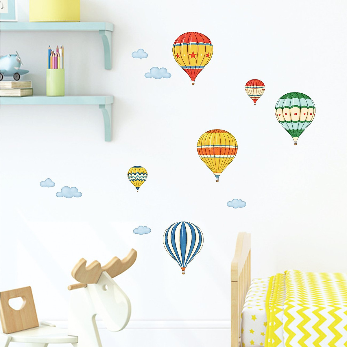 DECOWALL DS-8011 Colourful Hot Air Balloons Kids Wall Stickers Wall Decals Peel and Stick Removable Wall Stickers for Kids Nursery Bedroom Living Room (Small) d?cor