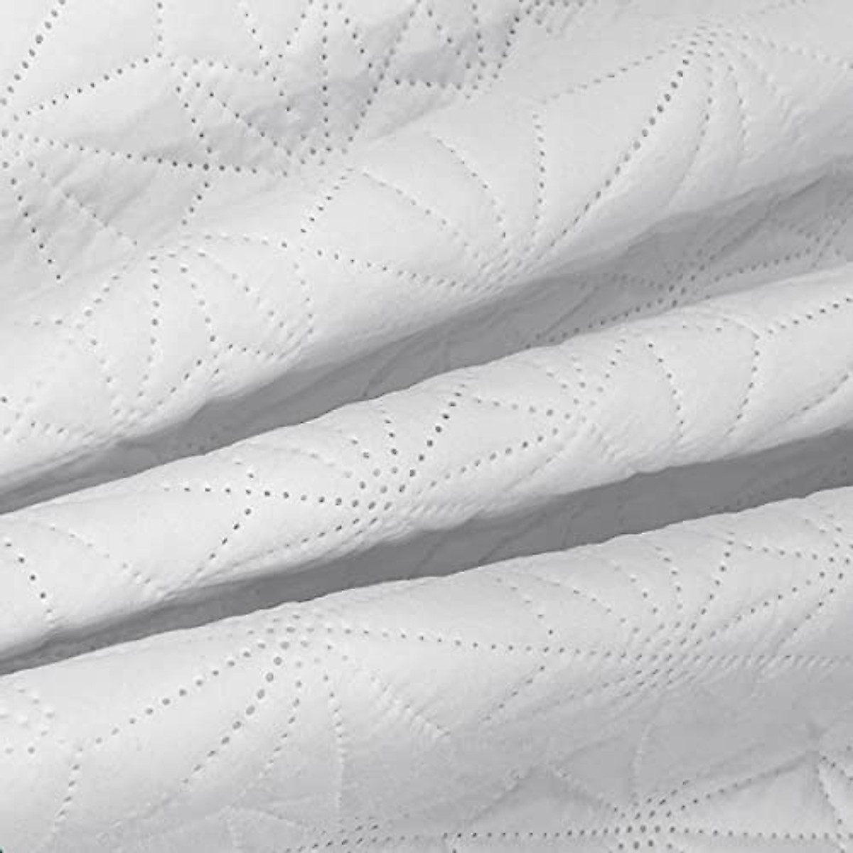 Mocaletto Luxury 2 Piece Twin Size Quilts, Elegant&Reversible Quilt Set White Bedding Set with Pillow Sham, Soft Lightweight Microfiber Bedspread, Twin Size Bedding Coverlet(White,68 * 88)
