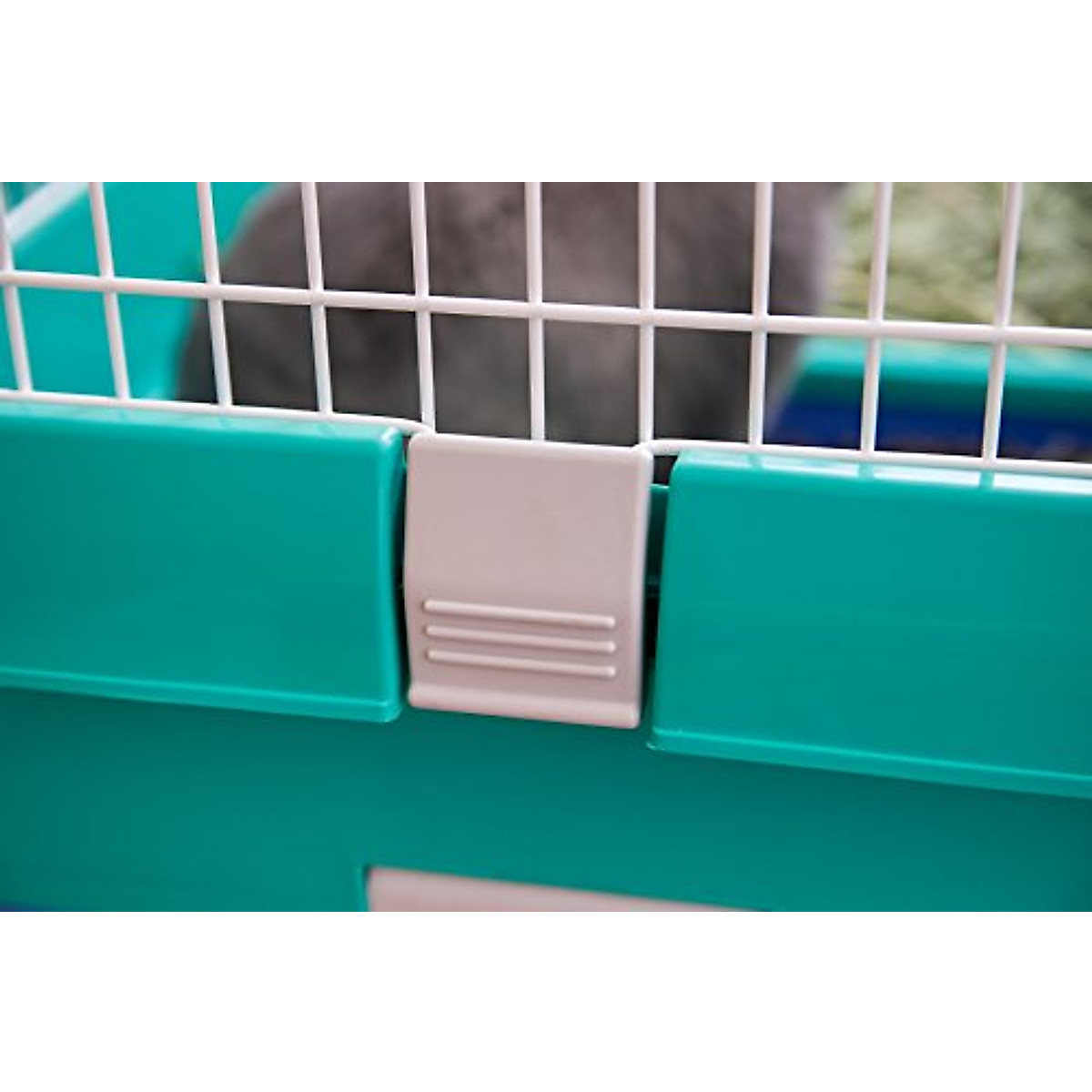 IRIS USA Large Portable Wire Rabbit Cage with Top Access and Two Tray Division, Easy Access Secure Lock and Easy to Clean Movable House for Small Sized Animals Rabbit Guinea Pigs Rat Hamster, Green
