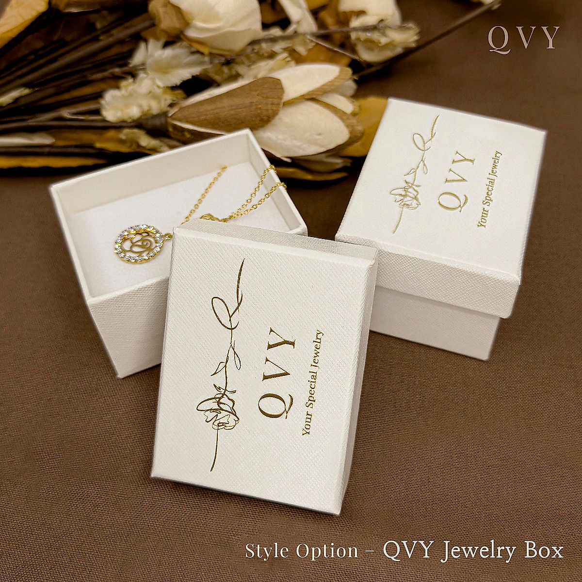 QVY Dainty Four Leaf Clover Necklace for Women 18K Gold Plated Black Onyx Lucky Clover Pendant Charm Nacre Jewelry Christmas Gifts for Mom [CVN-BK-G]