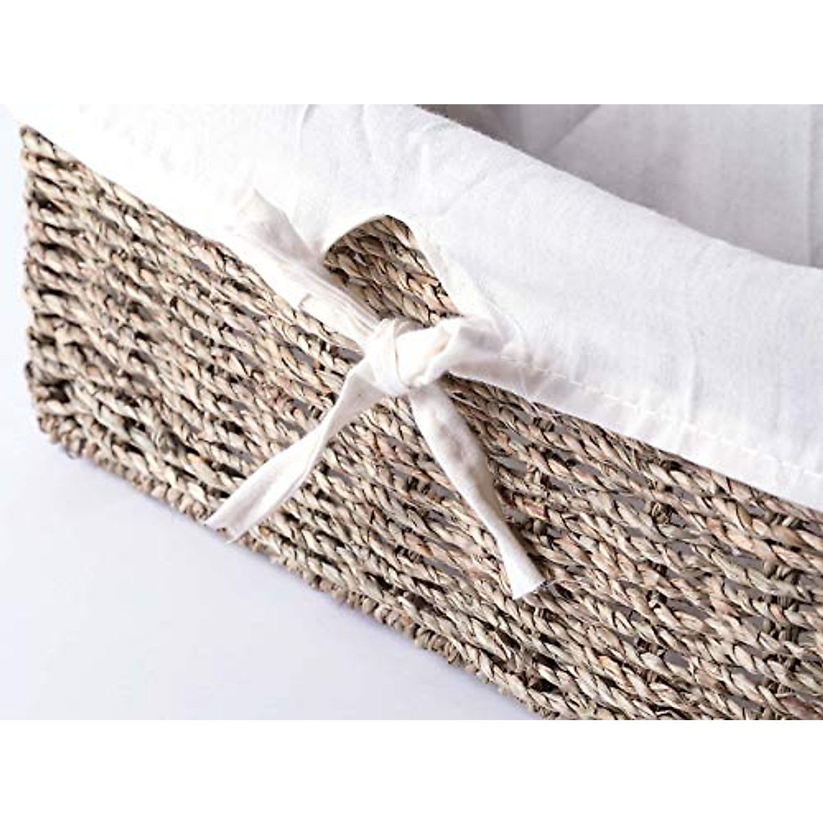 Vintiquewise(TM Seagrass Shelf Basket Lined with White Lining (Pack of 2)