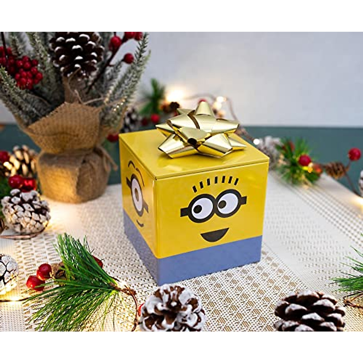 Despicable Me Minions 4-Inch Tin Storage Box Cube Organizer with Lid | Basket Container, Cubby Cube Closet Organizer, Home Decor Playroom Accessories | Cute Gifts And Collectibles