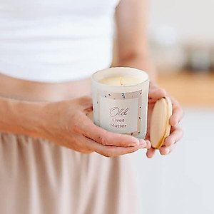 AROMEO Funny Gifts | Birthday Candles for Mom, Friends, Coworker, Sister, Cute Birthday Gifts (Old Lives Matter)