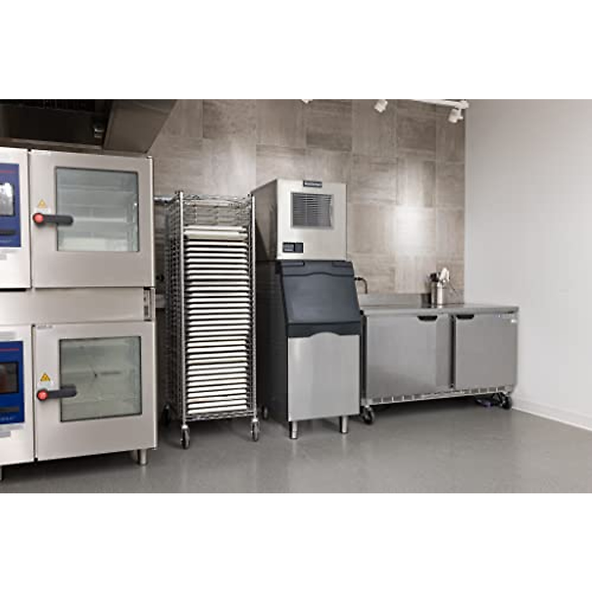 Scotsman Ice Prodigy Elite® Commercial Ice Machine Cube Style Ice Maker MC0722SA-32 (Slim 22" Width, Half Dice, 758 lb/24 Hours, HD22B-1 120 lb. iceValet)