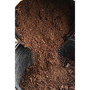 Organic Sphagnum Peat Moss by Perfect Plants - Absorbs Essential Nutrients When Added to Soil and Enriches Plant Roots - Indoor and Outdoor Use (8qts.)