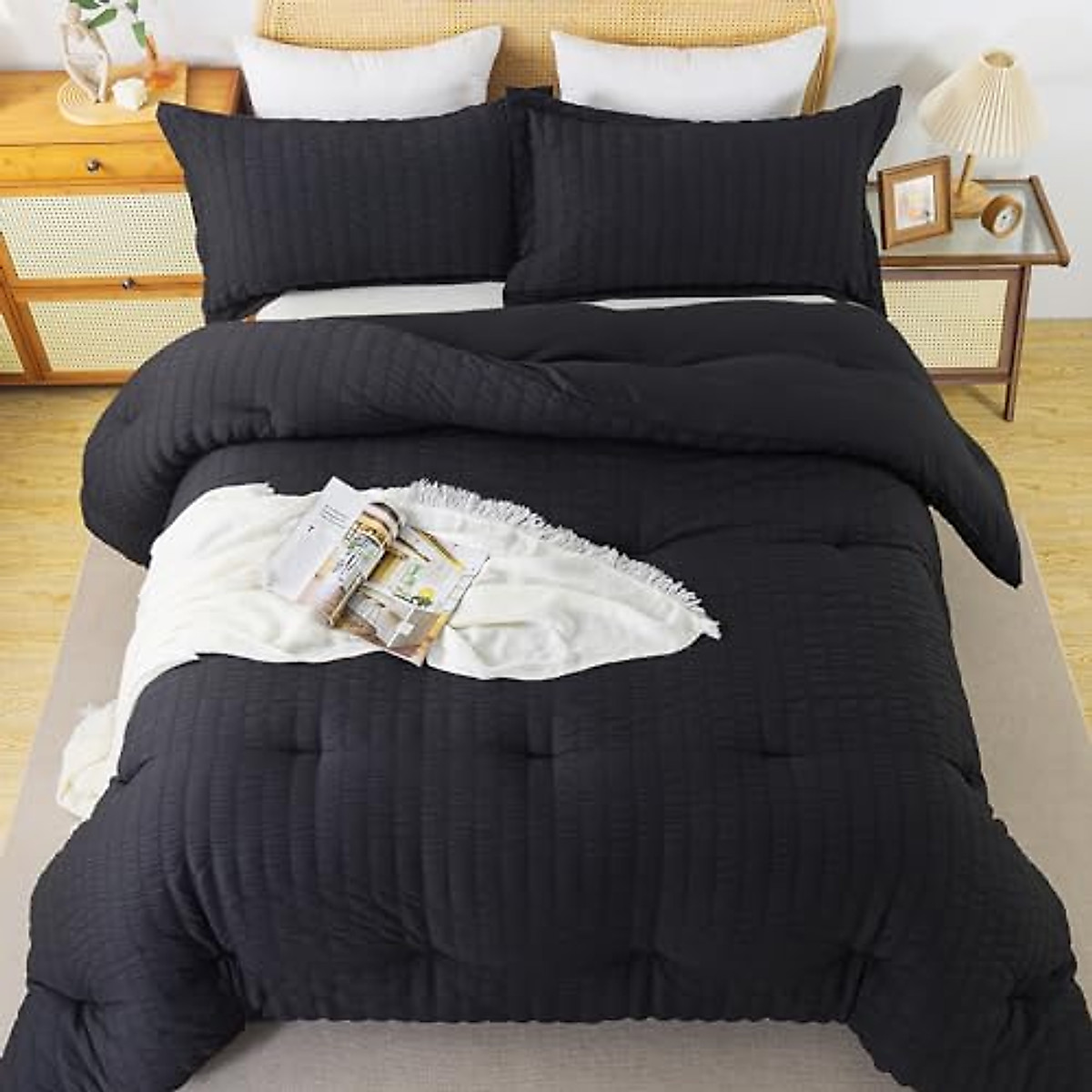 Cosybay Twin Comforter Set - 2 Pieces Seersucker Bedding Comforter Set, Black Down Alternative Comforter Set for All Season, 1 Comforter (64"x88") and 1 Pillow Shams (20"x26"+2")