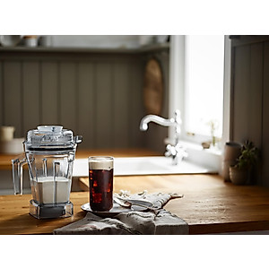 Vitamix Aer Disc Container, 48 oz, BPA-Free, Dishwasher-Safe, Compatible with All Full-Size Vitamix Blenders