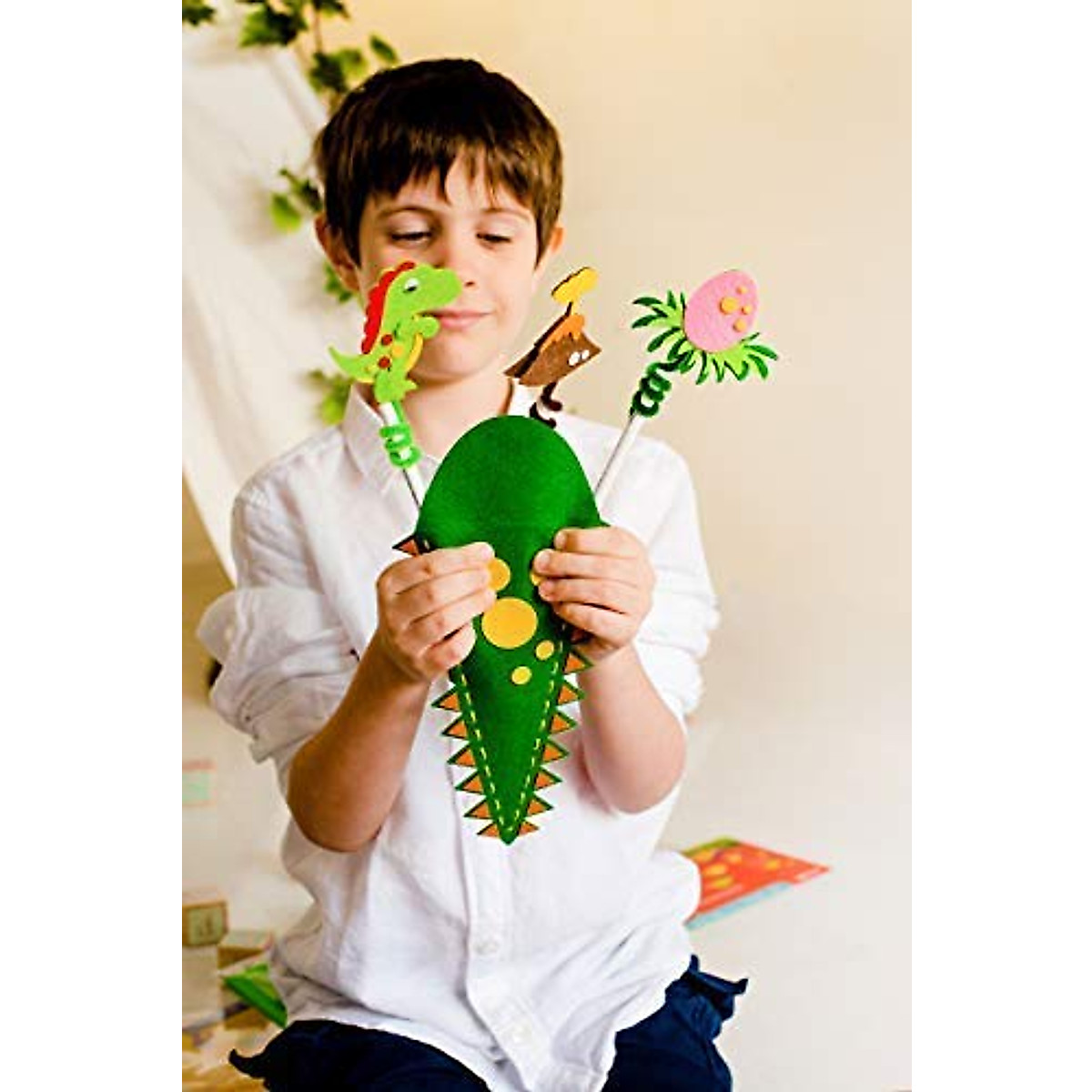 jackinthebox Dinosaur Themed Craft Kit and Educational Toy for Boys and Girls | 6 Activities-in-1 Kit | Great Gift for Kids Aged 5 to 8 Years Old | Learning Stem Toys (Dinosaur 6-in-1)