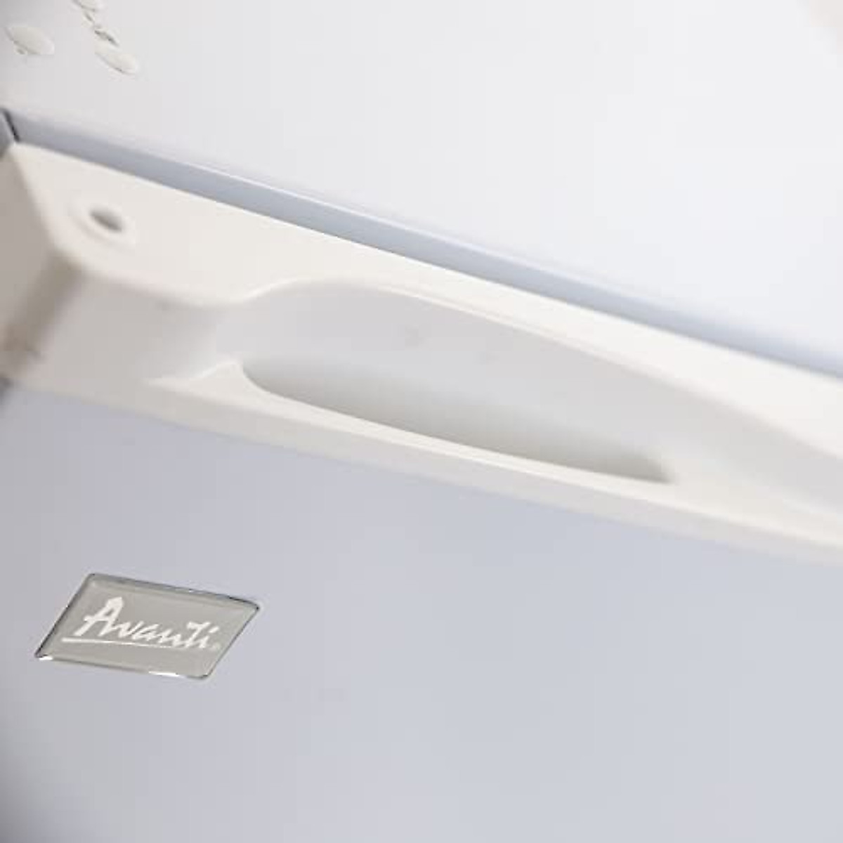 Avanti VF306 Compact Upright Freezer with 3 Metal Shelves, Adjustable Temperature Control, Flush-Back Design Perfect for Homes, Garages, Basements, White