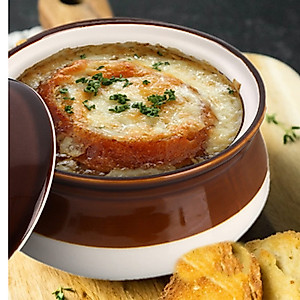 ZOOFOX Set of 4 French Onion Soup Bowls, 16 Ounce Soup Crock with Handle and Lid, Ceramic Soup Crock Oven Safe for Soup, Beef Stew, Chilli