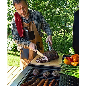 Pit Boss Wooden Magnetic Cutting Board