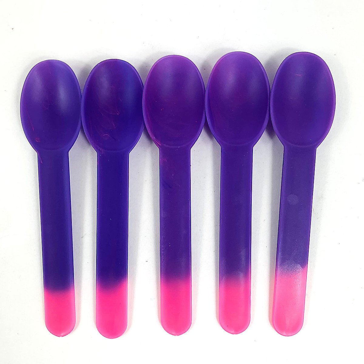 Heyiwell 50PC Heavy WideHandle Color Changing Dessert Spoons Reacts to Cold Temperatures for Yogurt Ice Cream and Cold Drinks,Pink&Purple