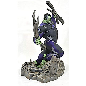 DIAMOND SELECT TOYS Marvel Gallery: Avengers Endgame Tracksuit Hulk PVC Figure