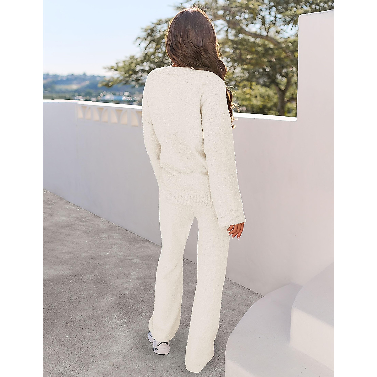 MEROKEETY Women's 2 Piece Outfits Fuzzy Fleece Pajama Set Long Sleeve Top Wide Leg Pants Loungewear,Beige,M