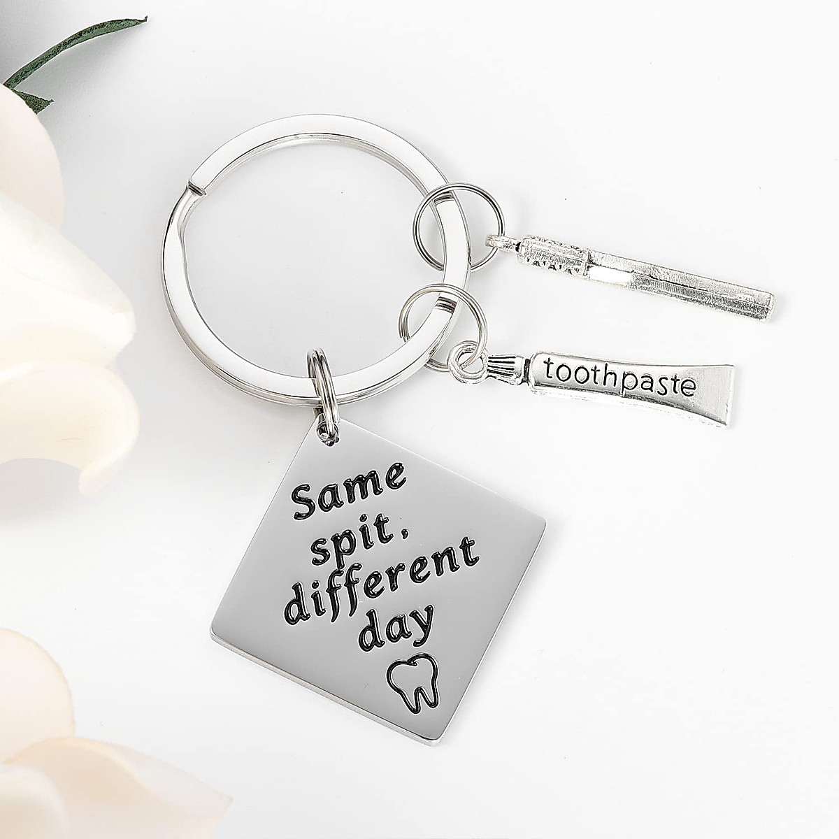 HUTIMY Dentist Gifts Keychain for Men Women Funny Dental Hygienist Gift Ideas with Tooth Charm Dentists Assistant Key Chains Jewelry Dental Keychain