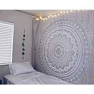 Popular Handicrafts Tapestry Queen Silver Ombre Mandala Hippie Wall Hanging Bohemian Bedspread With Extra Metallic Shine tapestries 84x90 Inches