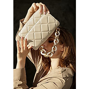 Before & Ever Small Beige Purse - Quilted Sand Crossbody Bag for Women - Gold Chain Clutch Purse Bag for Women - Women's Crossbody Handbag - Vegan Leather Cross Body Hand bag Wallet Purse