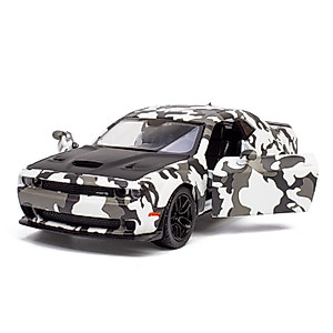 Motormax All Star Toys Exclusive 2018 Dodge Challenger SRT Hellcat Widebody Camouflage 1/24 Diecast Model Car 79350 Camo