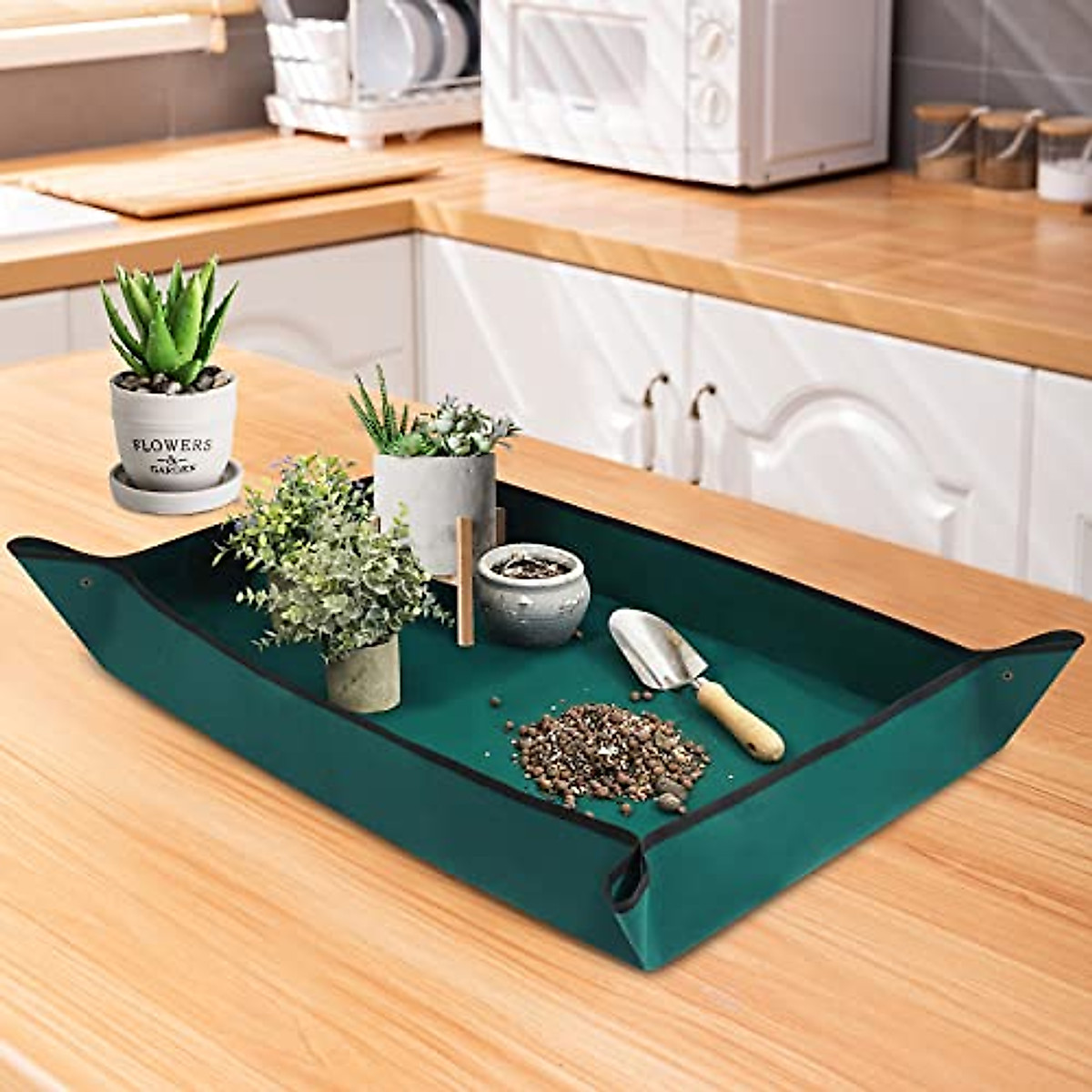 Borrigo Plant Repotting Mat for Indoor Plants, 43.5"x29.5" Large Oxford Waterproof Potting Mat for Plant Transplanting, Plant Mat for Succulents, Gardening Mat with 25pcs Mesh Pads for Bonsai Pot